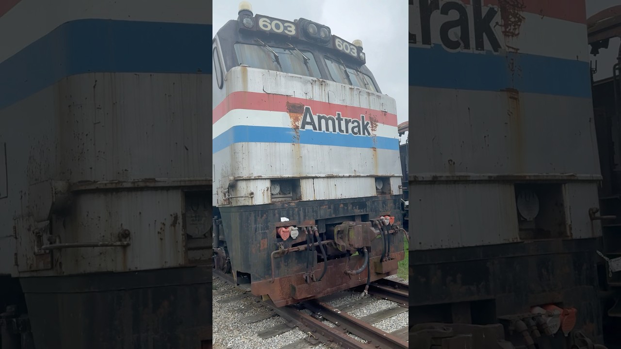 Walking around Amtrak E60 603 on display at the Strasburg Railroad Museum 8/18/2024 - YouTube