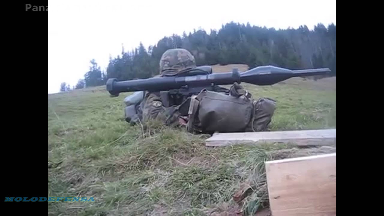 Entrenamiento del Ejercito del Perú con el Panzerfaust 3 - YouTube
