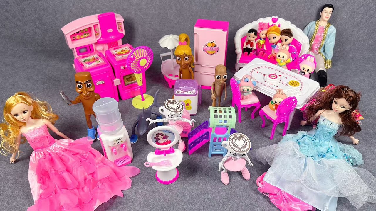 16 minutes of satisfying unboxing of Barbie, labubu, AI characters ...