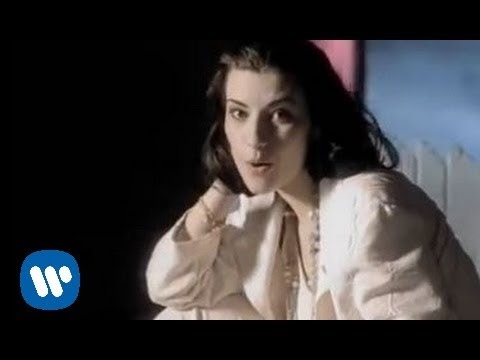 Laura Pausini - Gente (Official Video)