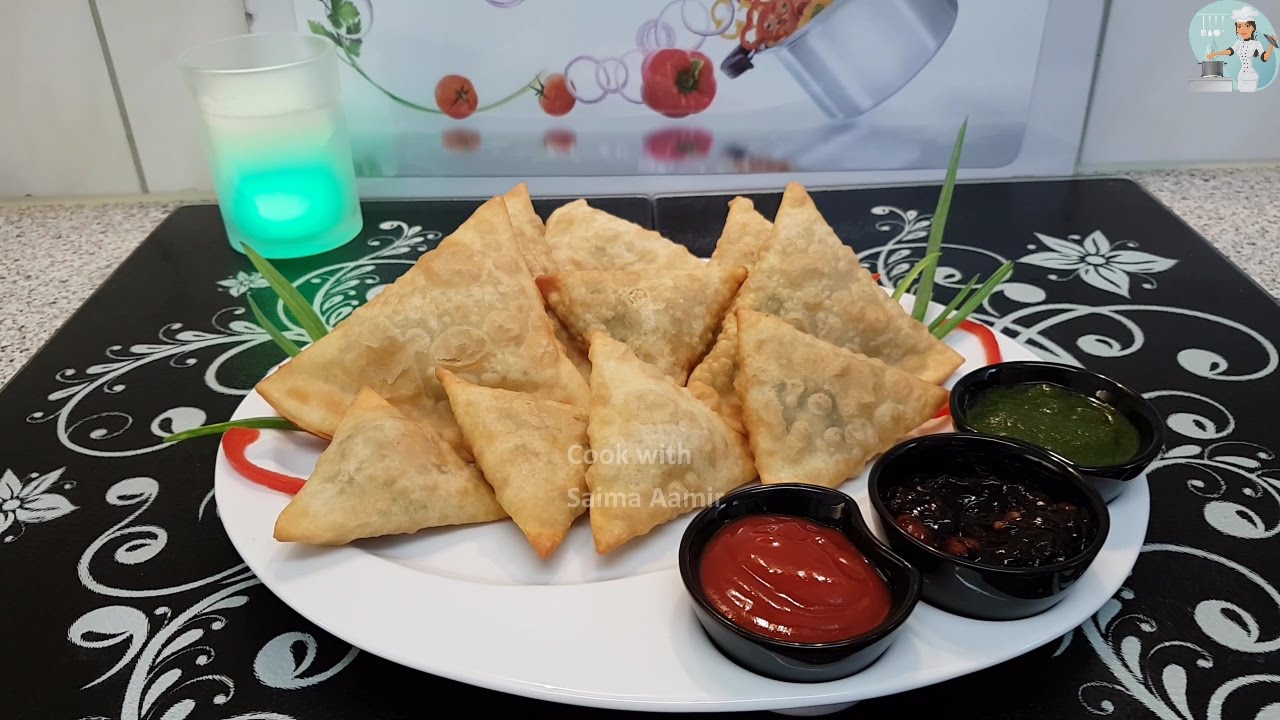Chicken Samosa چکن سموسہ / Cook With Saima - YouTube