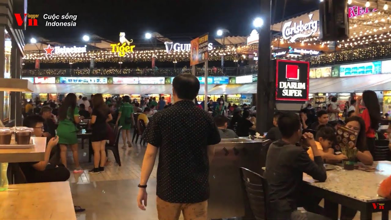 Quán nhậu ở xứ đạo hồi Indonesia - Nagoya Food Court - YouTube