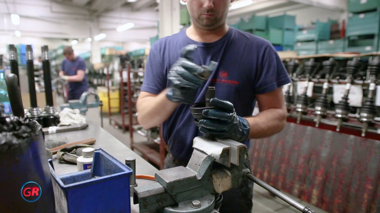 General Ricambi Spa - Produzione Semiassi - YouTube