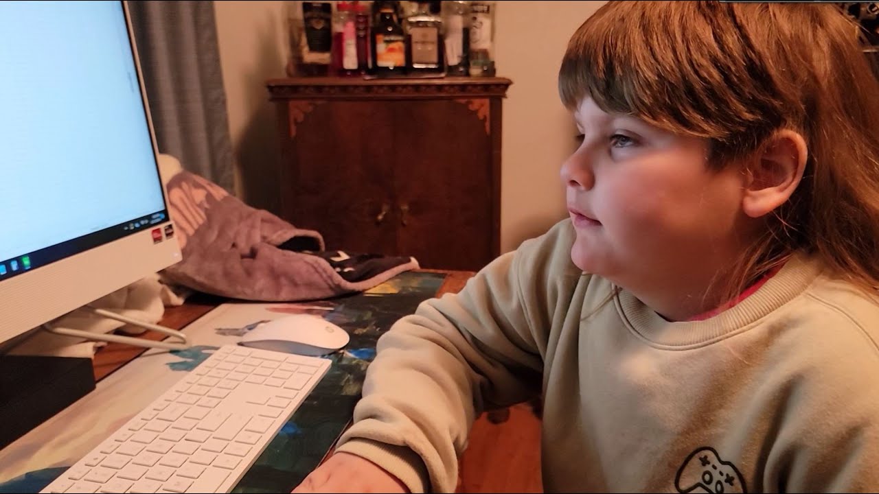 Gibson's First "real" Computer, Windows 10. - YouTube