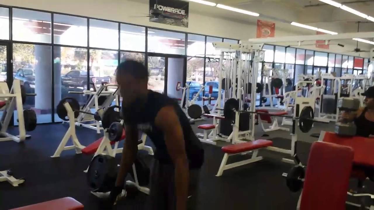 Giant sets for shoulders. Round 1 of 3. - YouTube