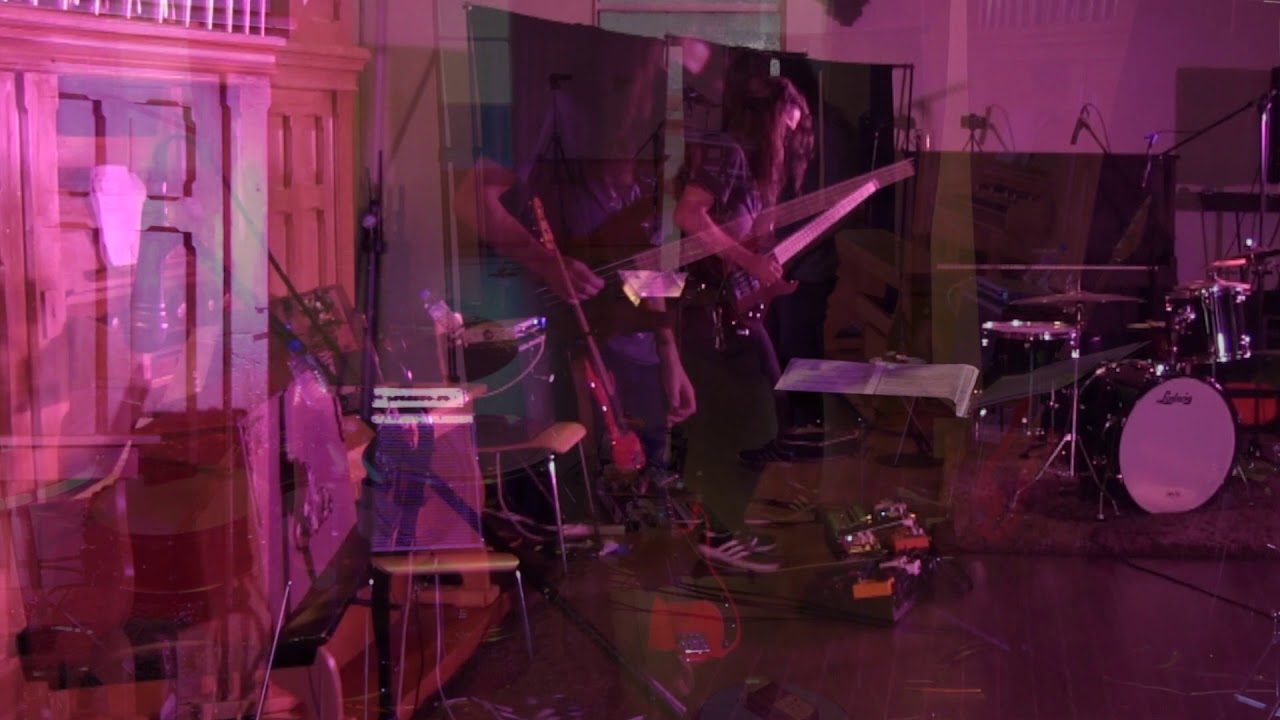 Nikko Whitworth - Solo Bass Improvisation - YouTube