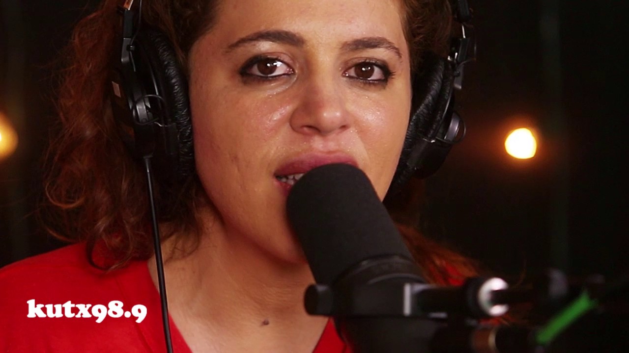 Luisa Maita - Around You - YouTube