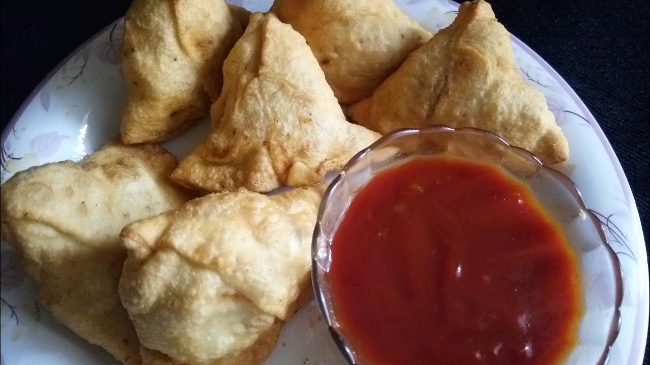 How to make Potato Samosa at home - YouTube