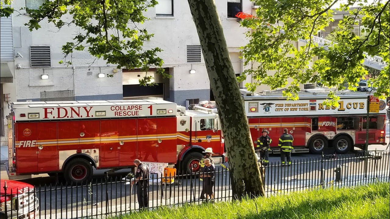 FDNY Rescue Company 1 Responding On 8th Ave In Midtown, Manhattan, NY ...