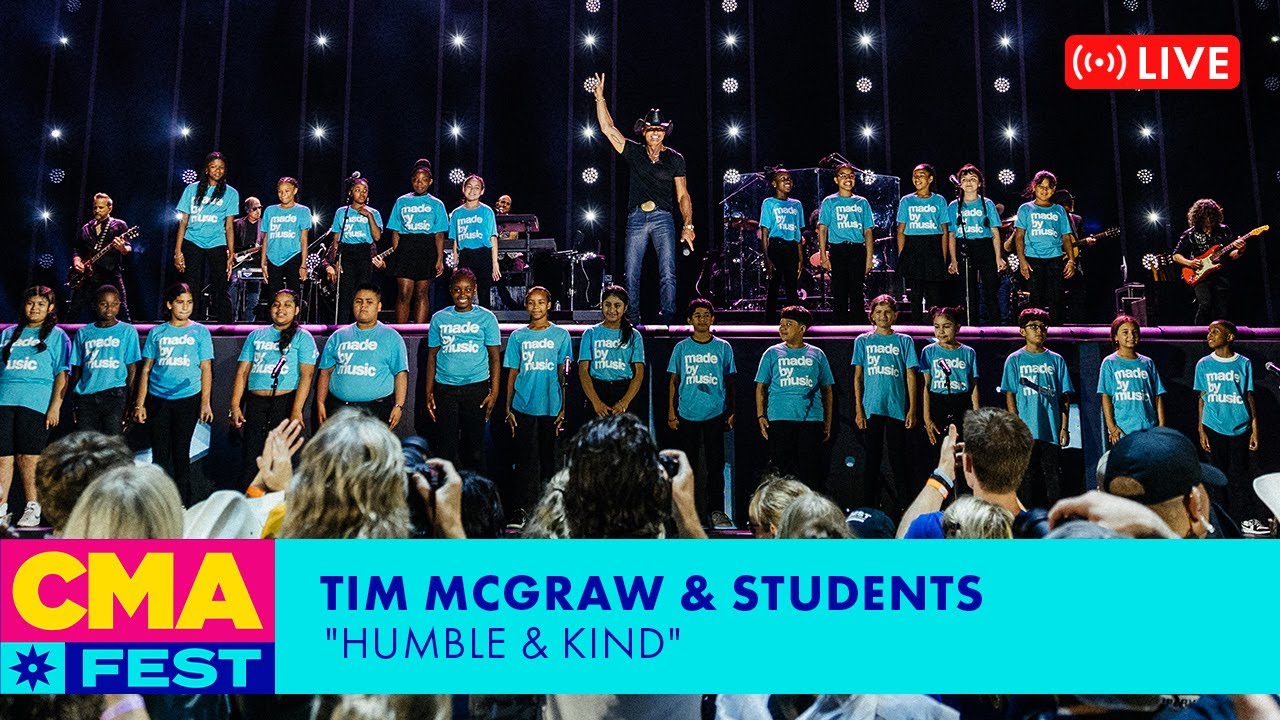 Tim McGraw Brings Students Onstage and Moves the Audience at CMA Fest ...