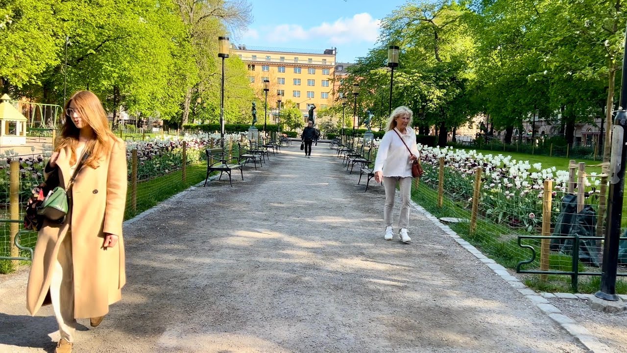 Stockholm Walks: Swedenborgsgatan to Mariatorget from spring to summer ...
