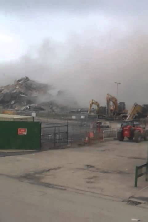 masseys building getting blown up - YouTube