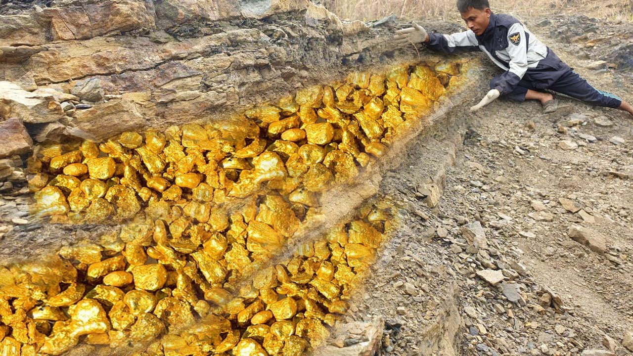 Omg amazing day! a man found a lot of gold in stone on top mountain man ...