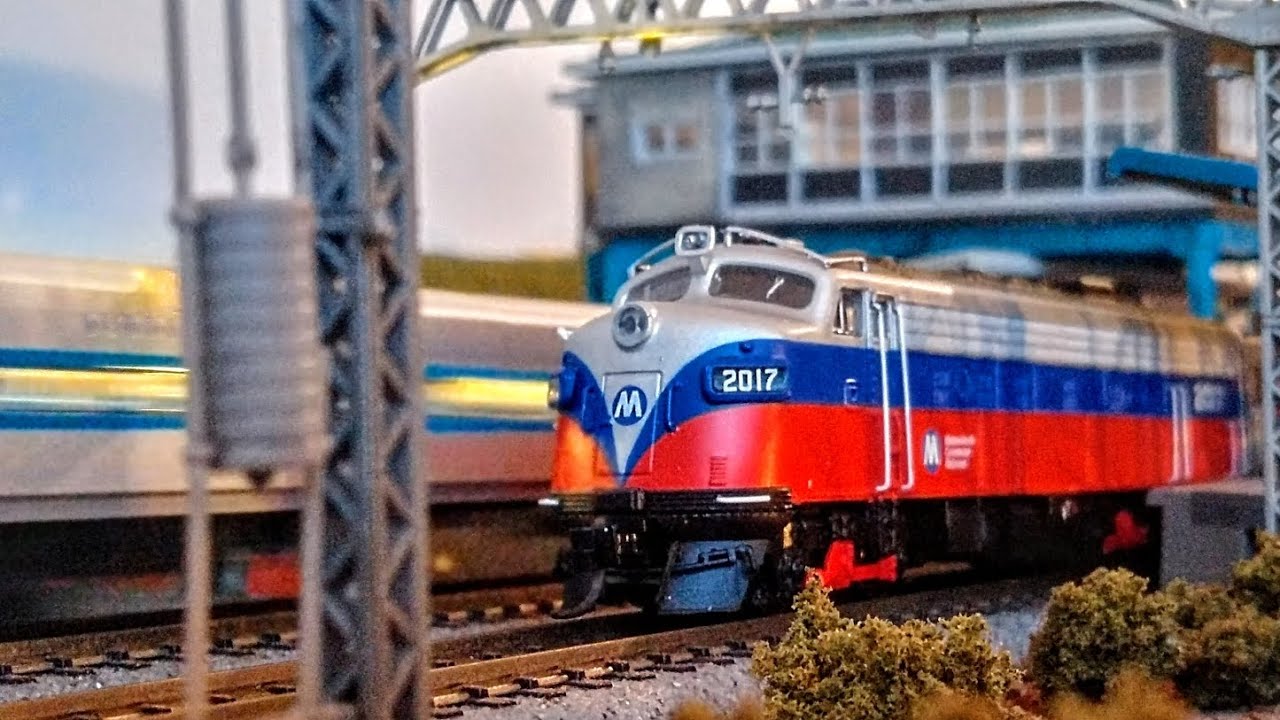 Tuesdee night Metro-North trains a pleanty! N scale compositions chases ...