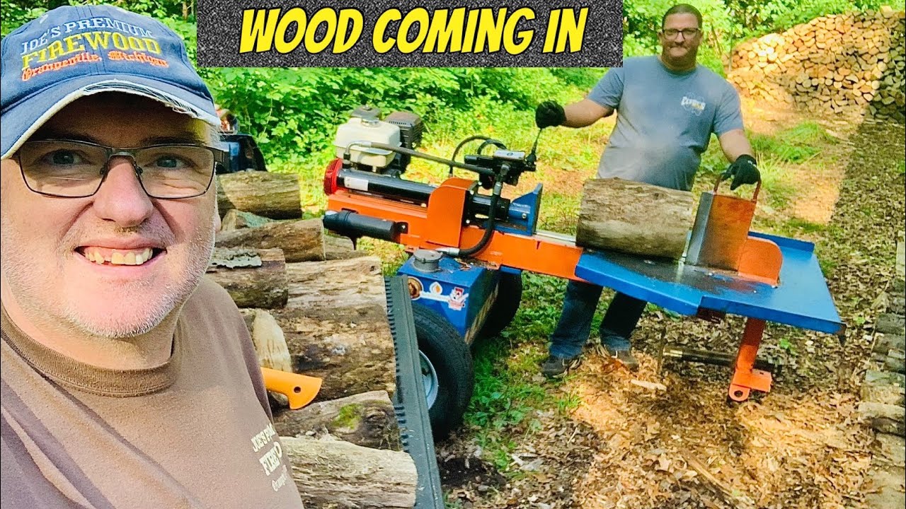 FIREWOOD | Splitting/stacking ready to burn oak - YouTube