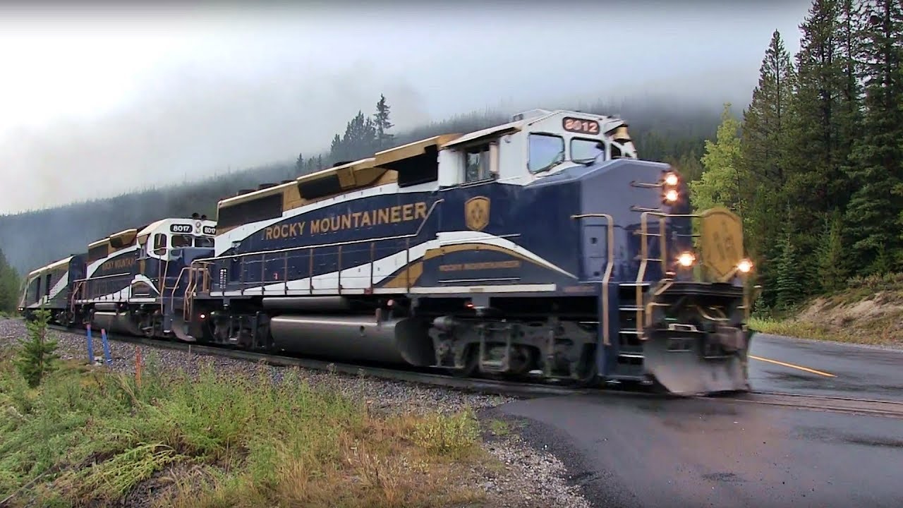 CP Train Spotting HD: RMRX 8012 & 8017 Tours RMR 10R East Near O'Hara ...