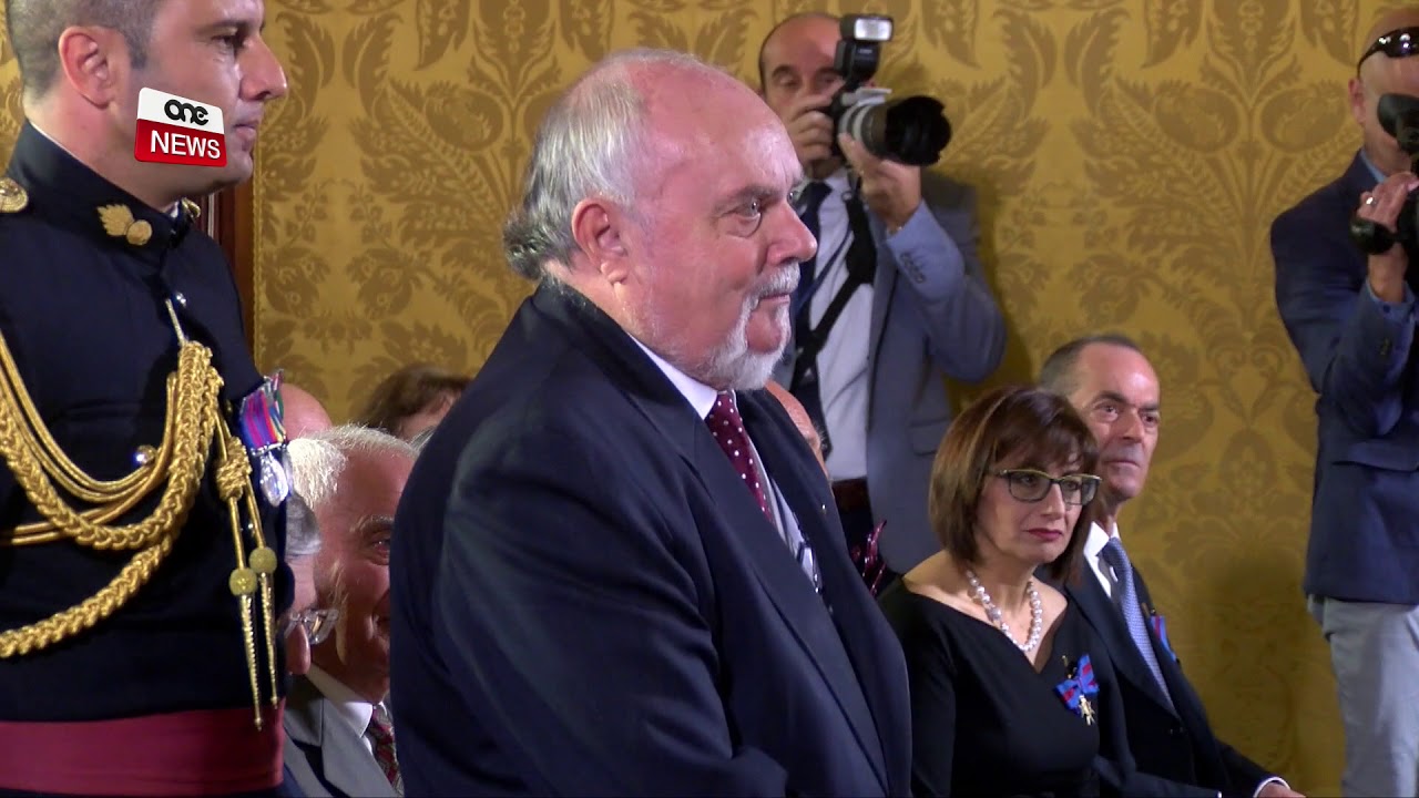 SIMON SCHEMBRI JINGĦATA MIDALJA GĦALL-QADI TAR-REPUBBLIKA. - YouTube