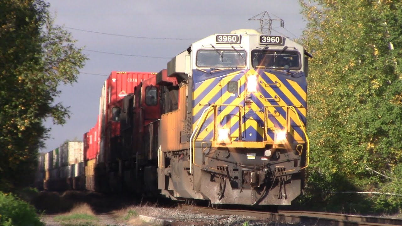 Ex CREX Gevo 3960 Leads a Short Stack Train CN 120 at Moncton, NB - YouTube