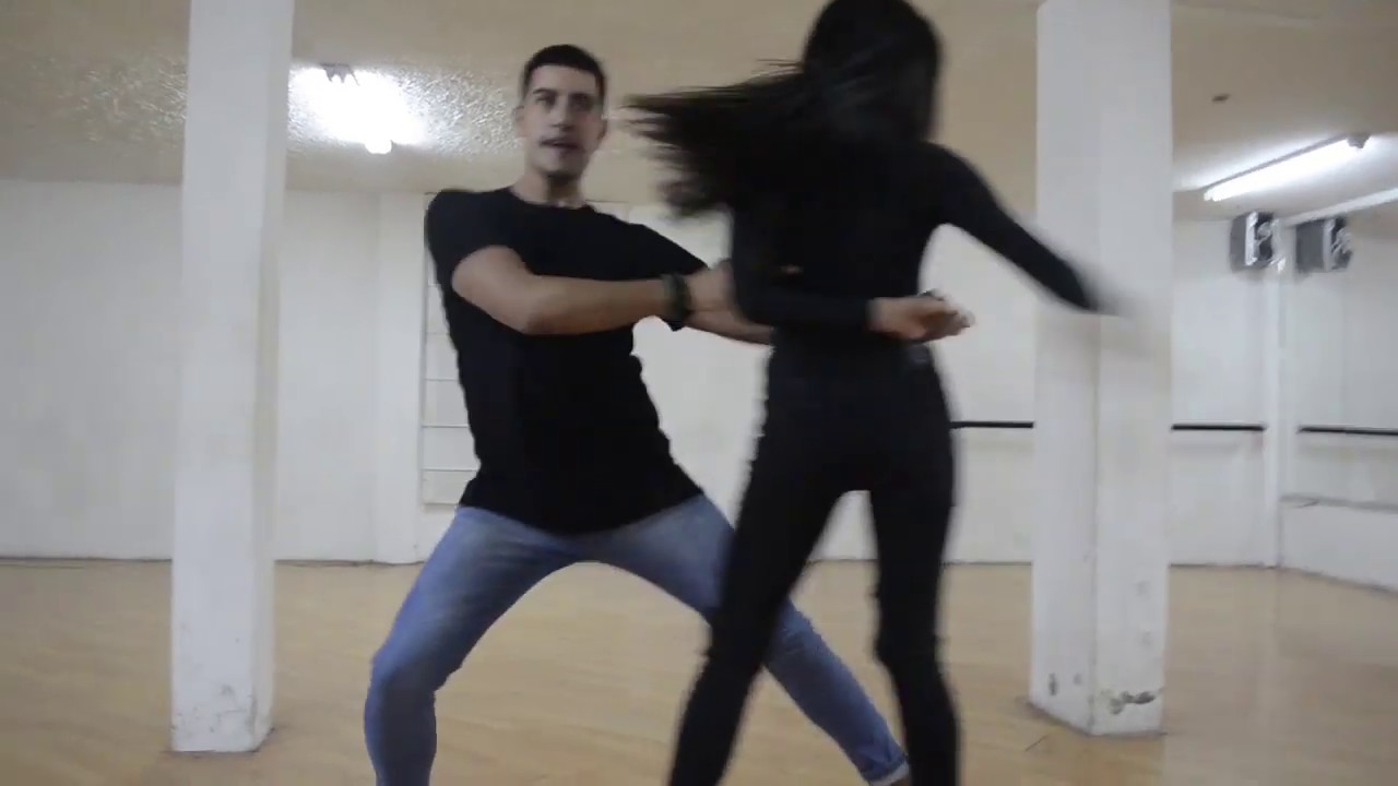 Esta noche - Mike Bahia & Greeicy - YouTube