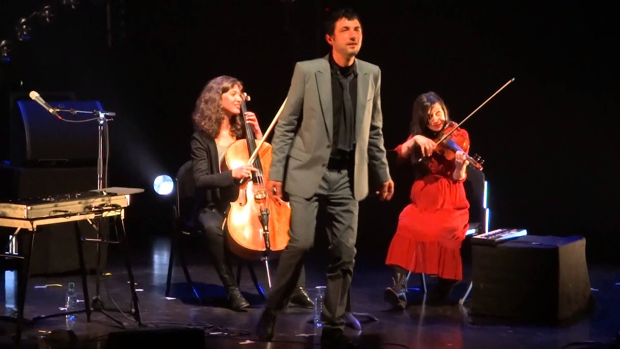 Albin de la Simone "Tu Vas Rire" au Printemps de BOURGES - YouTube