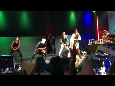 Hande Yener - Emrine Amade (Live in Aachen)