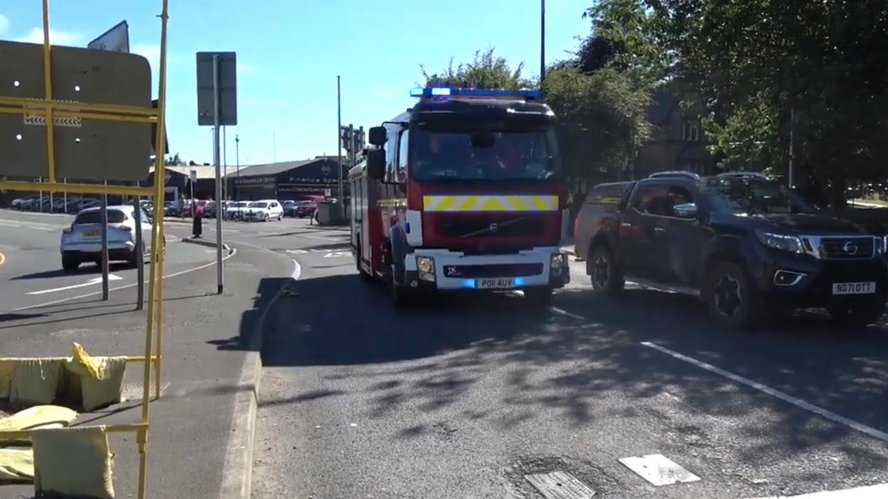 Irlam pump responding - Greater Manchester Fire and rescue service ...