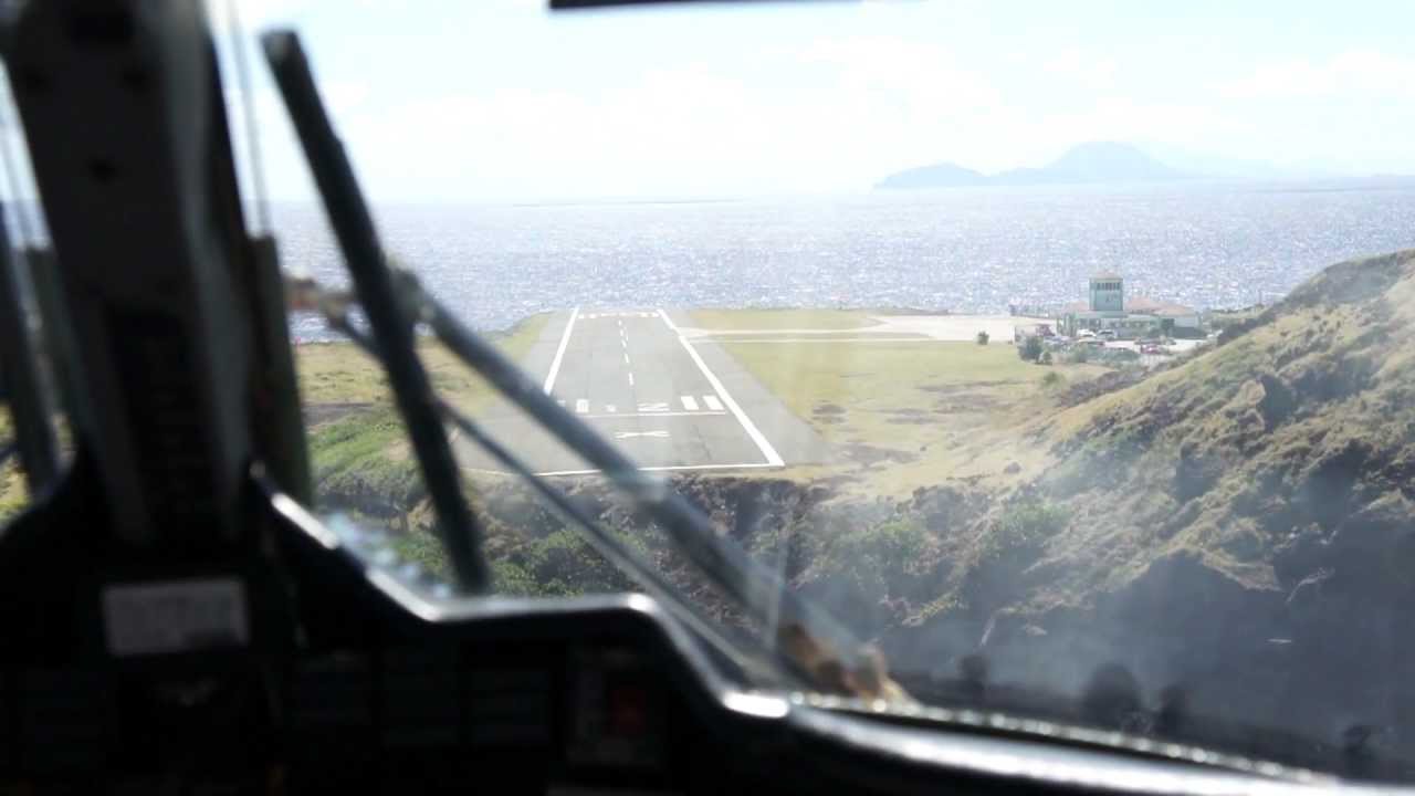 Saba Juanco E. Yrausquin Airport Landing, Dutch Antilles... Shortest ...