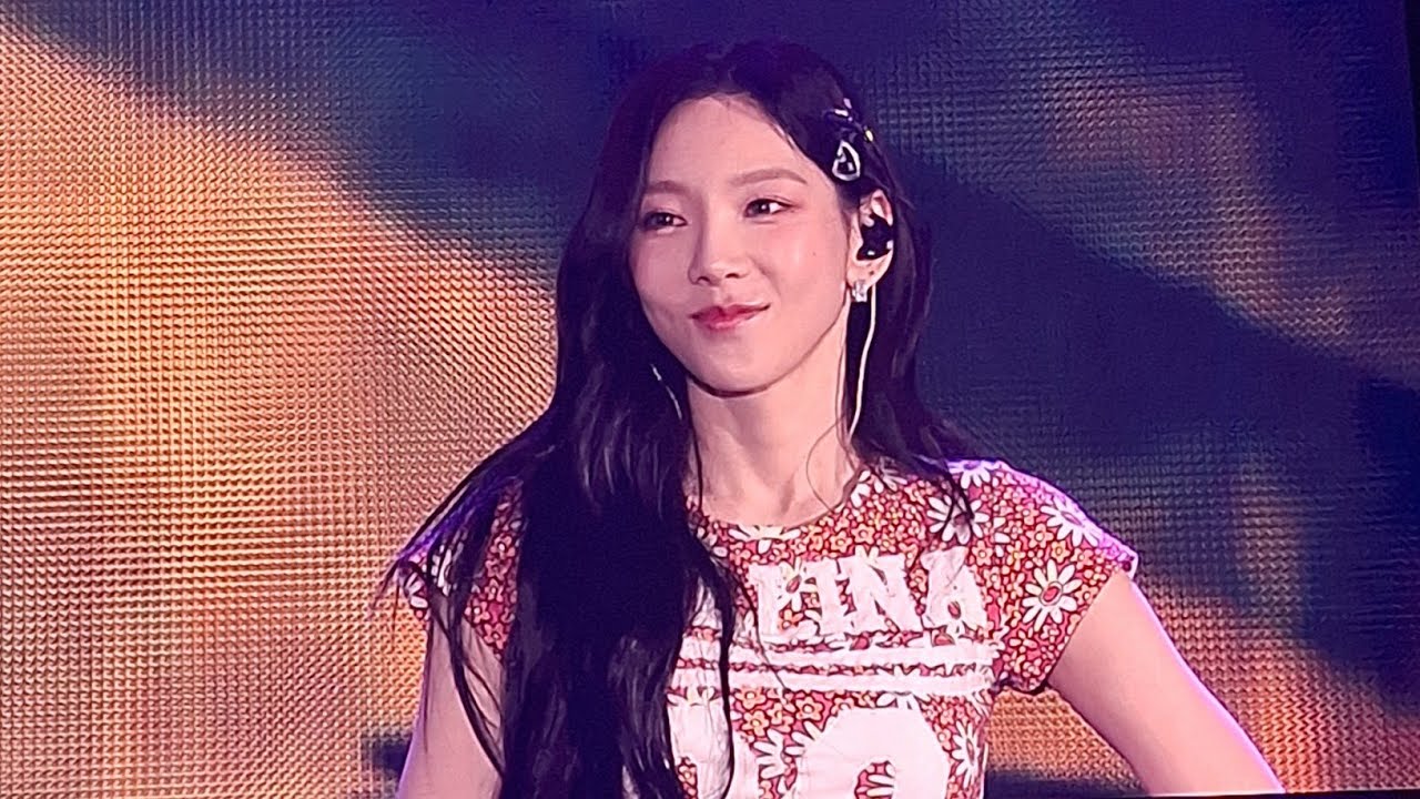 Opening Scene + INVU - Taeyeon Concert The Odd of Love at Jakarta ...