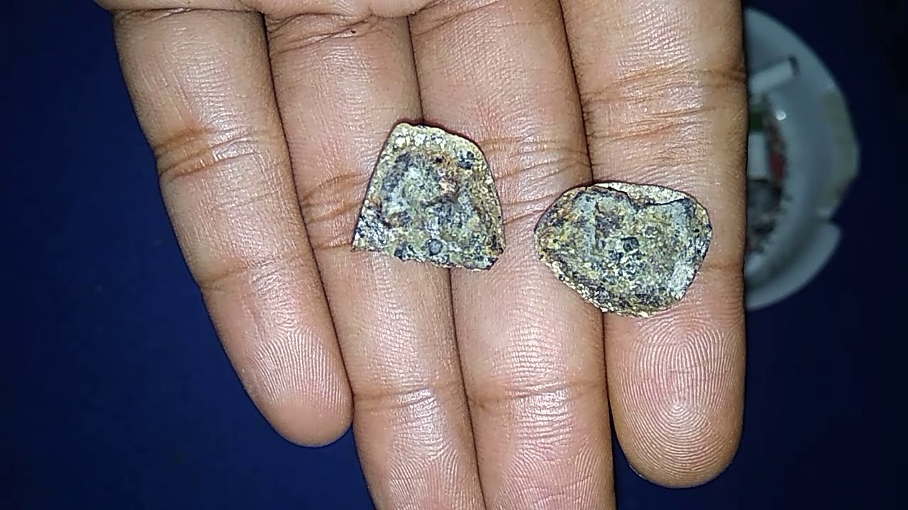 BATU ALAM INTAN/BERLIAN HITAM - YouTube