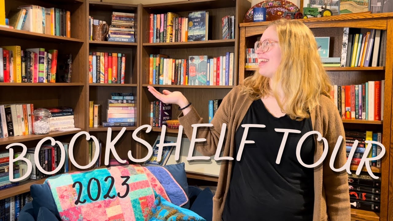 BOOKSHELF TOUR || 500+ books - YouTube