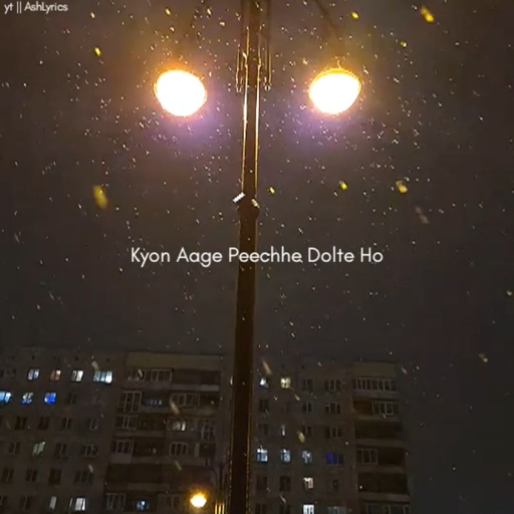 Kyon Aage Peechhe Dolte Ho Bhanwron Ki Tarah 🐝 - YouTube