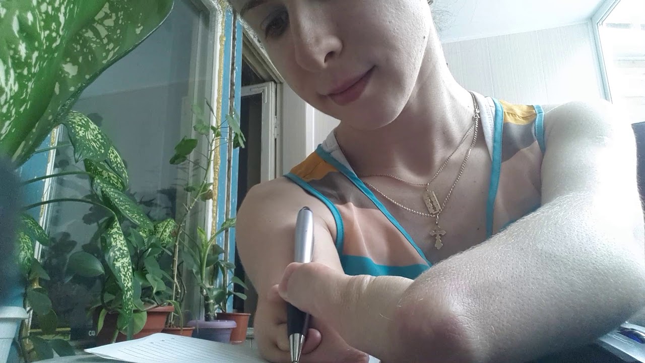 Пишу без кистей рук Youtube
