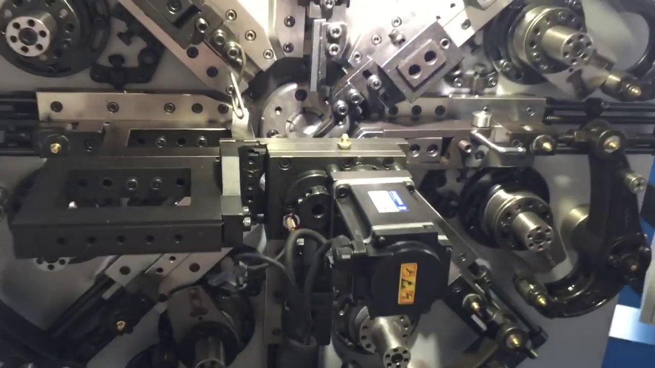 WNJ Brand CNC 2.5mm spring machine making wave spring - YouTube