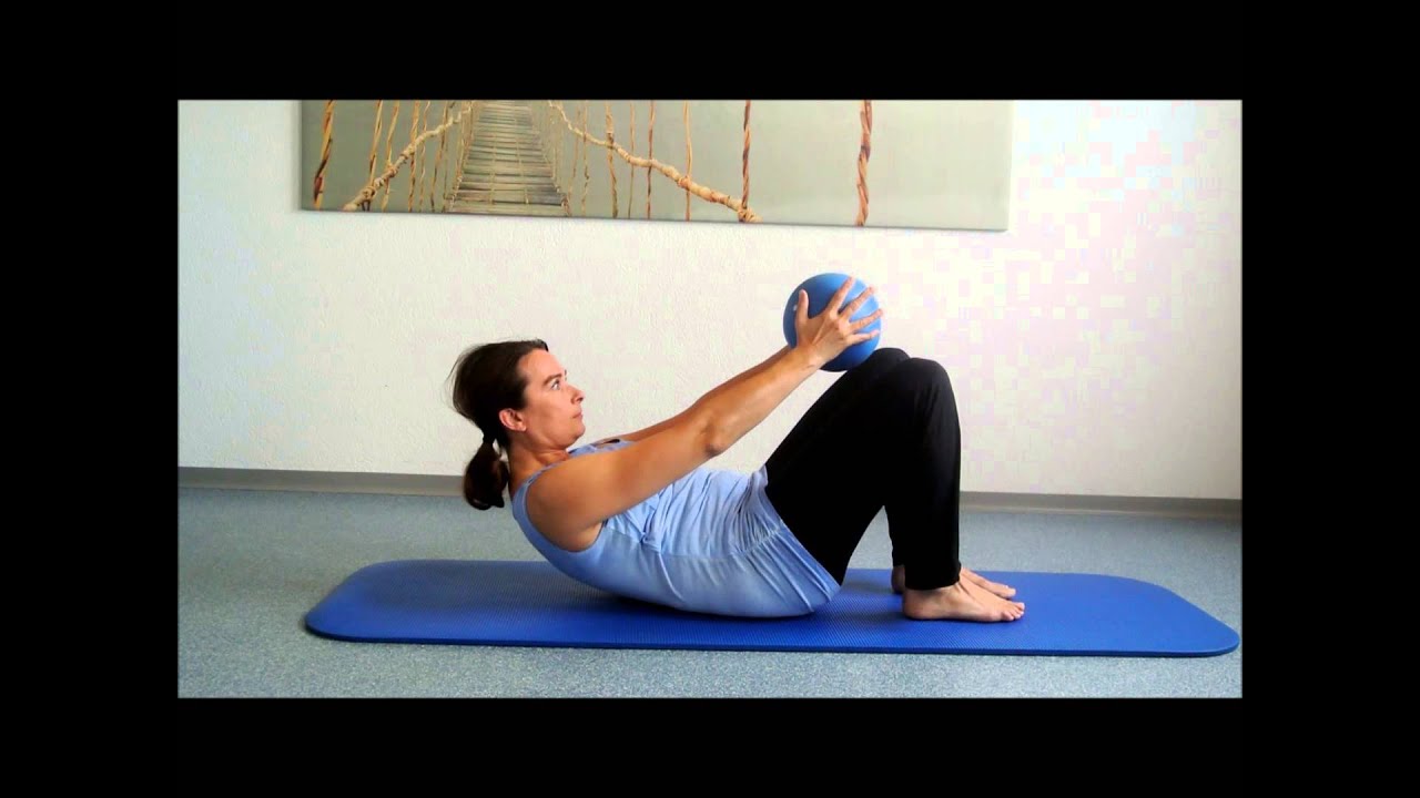 Rumpftraining mit Pilatesball - YouTube