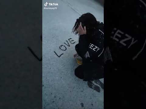 حالات واتس اب (الوحدة أحسن من كثرة المنافقين حولك 🙄)