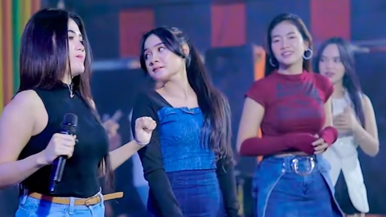 GANTUNG SISKA AMANDA BUNGA PERMATA KURNIA RAHMA SALMA NOVITA ‼️ LALUNA ...