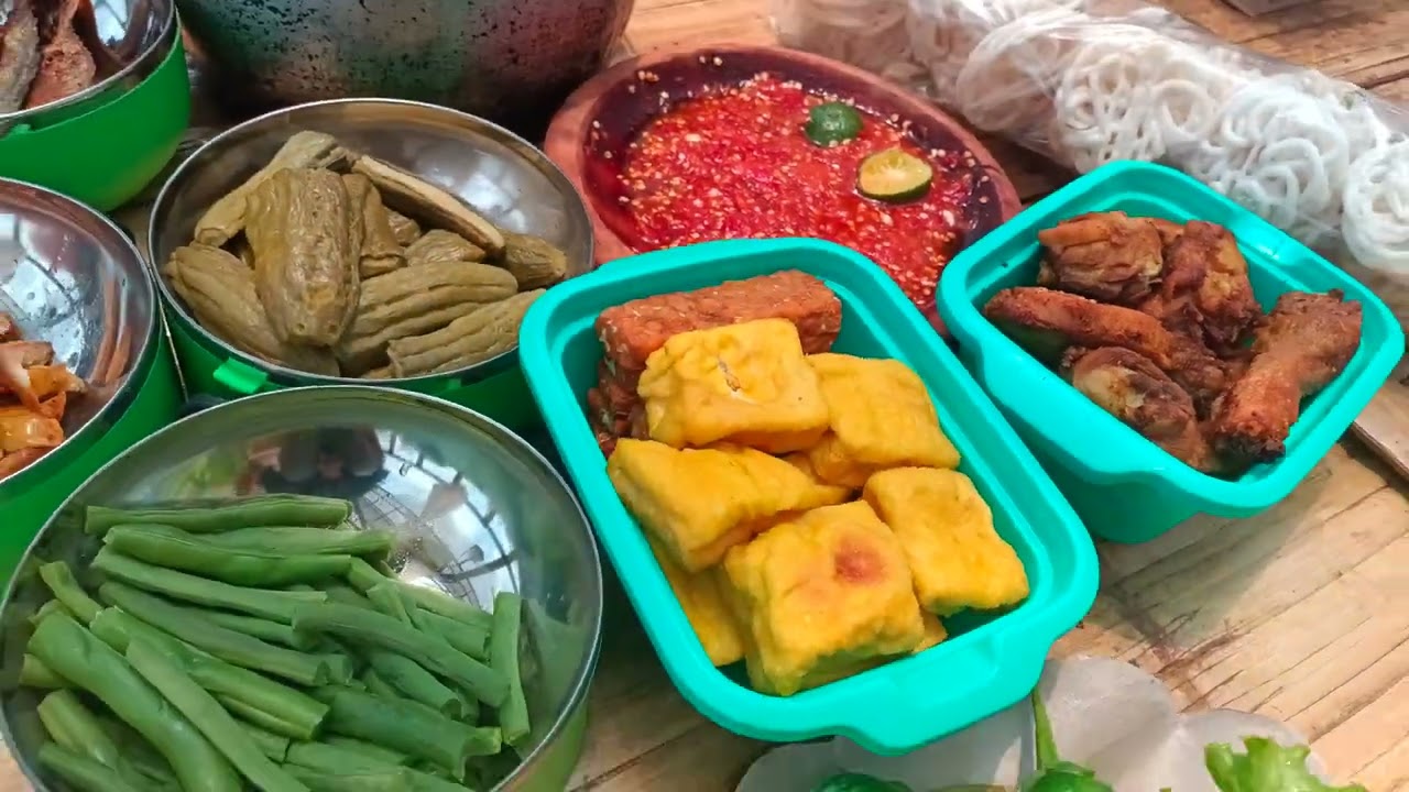 Paket liwet murah meriah di kebon Ambu Purwakarta - YouTube