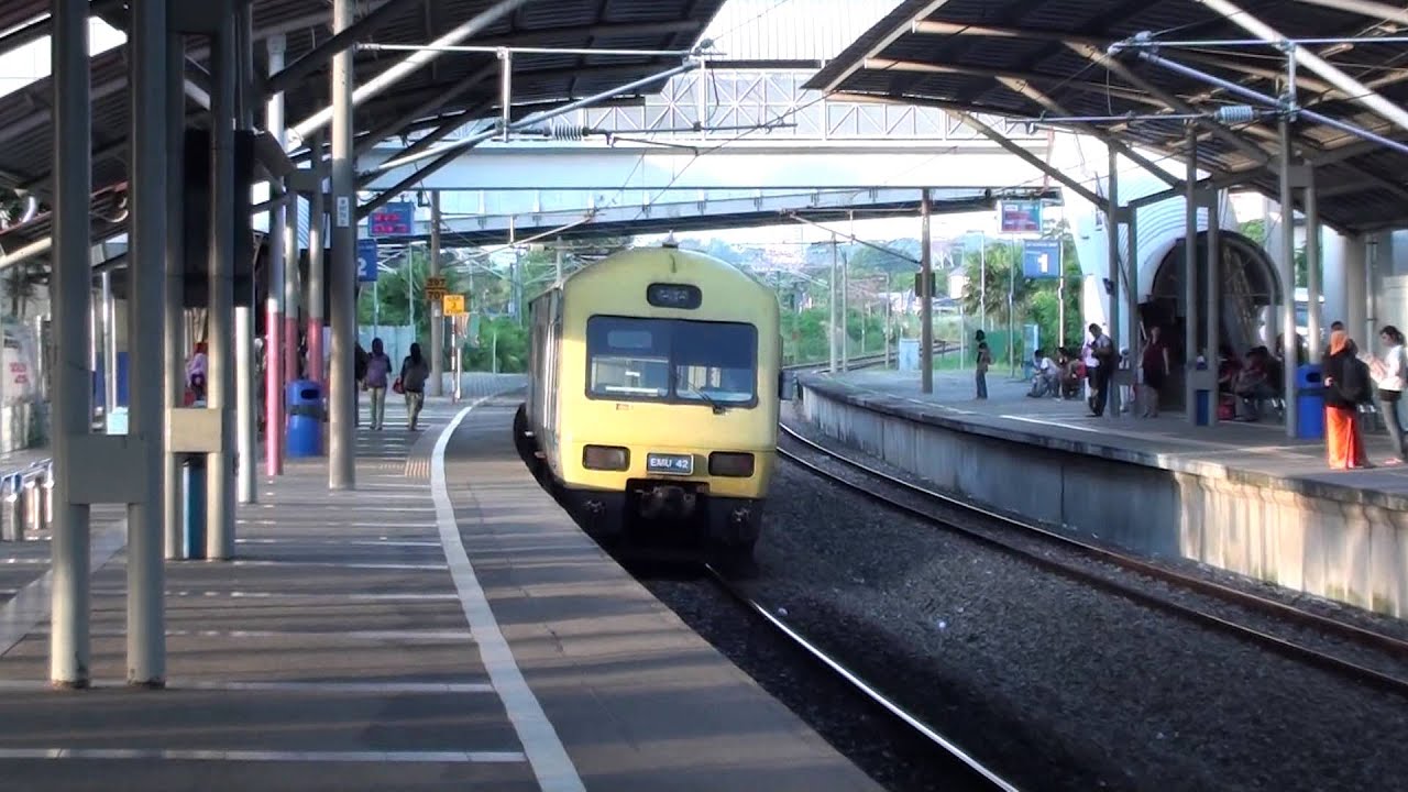 KTM Komuter Class 82 - YouTube