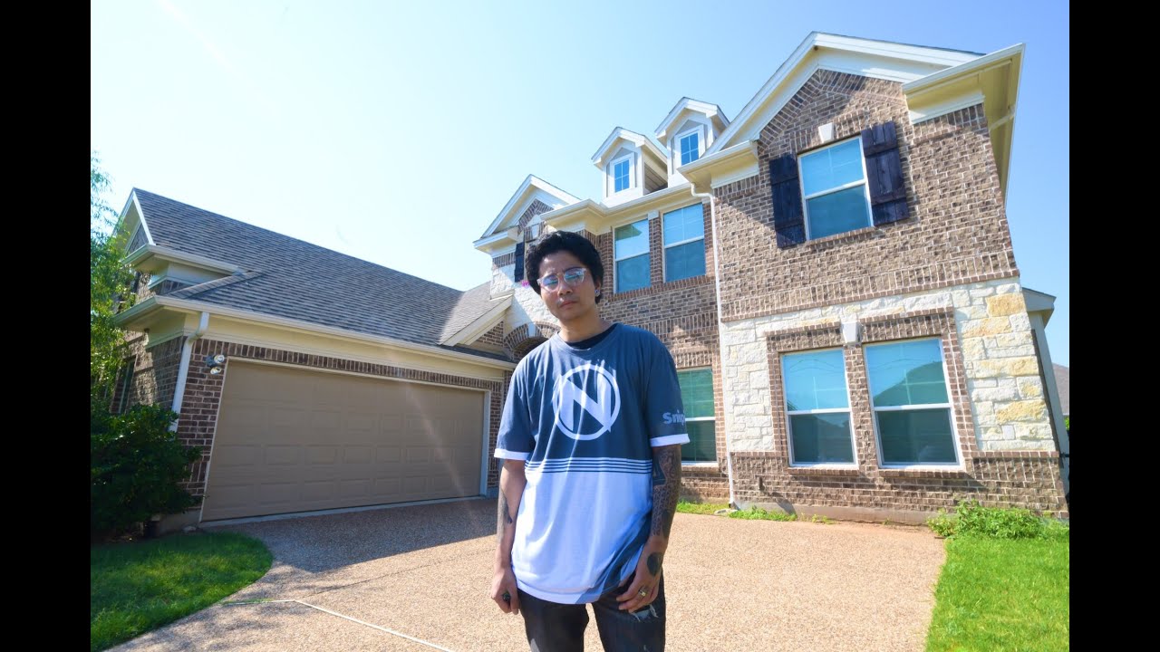 I MOVED INTO THE NORCAL ESPORTS HOUSE! - YouTube