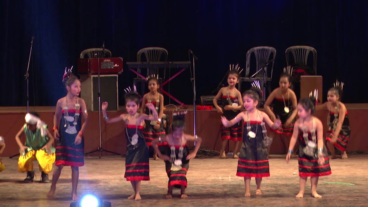 Sarbo Saiyo Saiyo // Dhimal Dance by Grade 2 (Newton) - YouTube