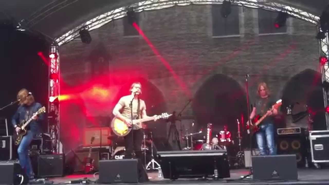 Super Hot Cosmos Blues Band - Take Me Underground LIVE @ Tallinn - YouTube