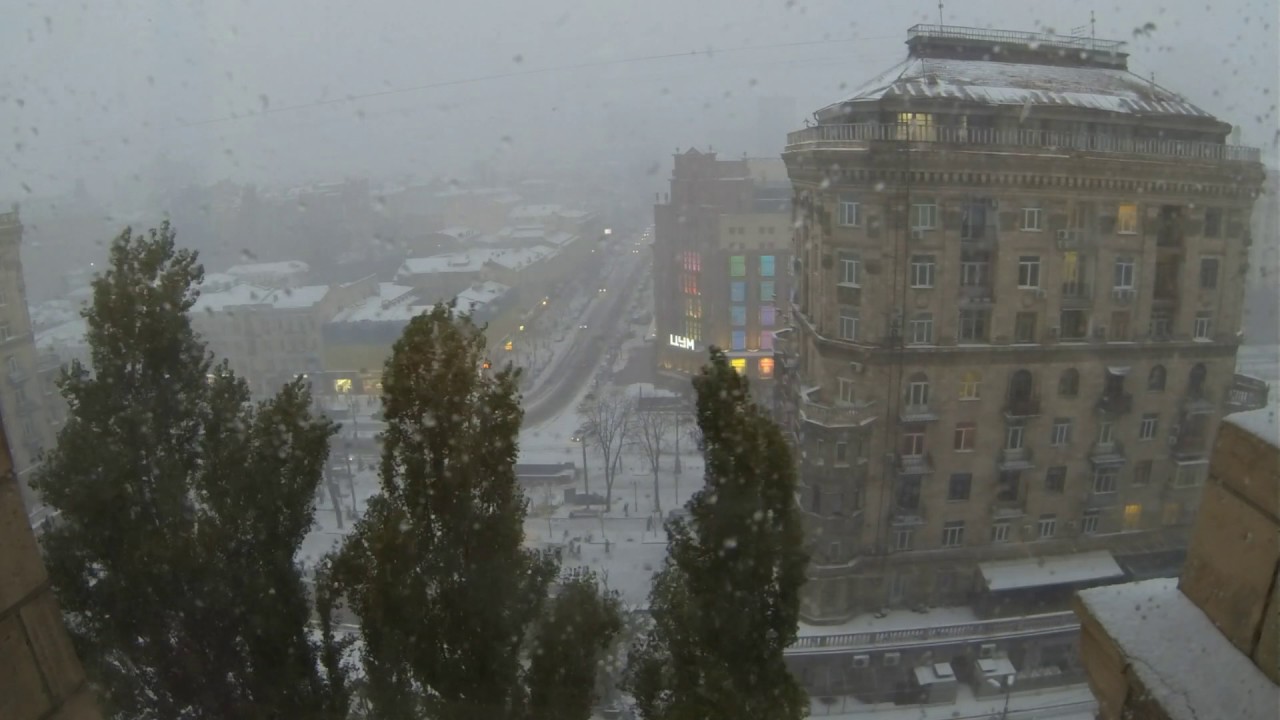 First heavy snow in Kyiv ))) Winter comes ))) - YouTube