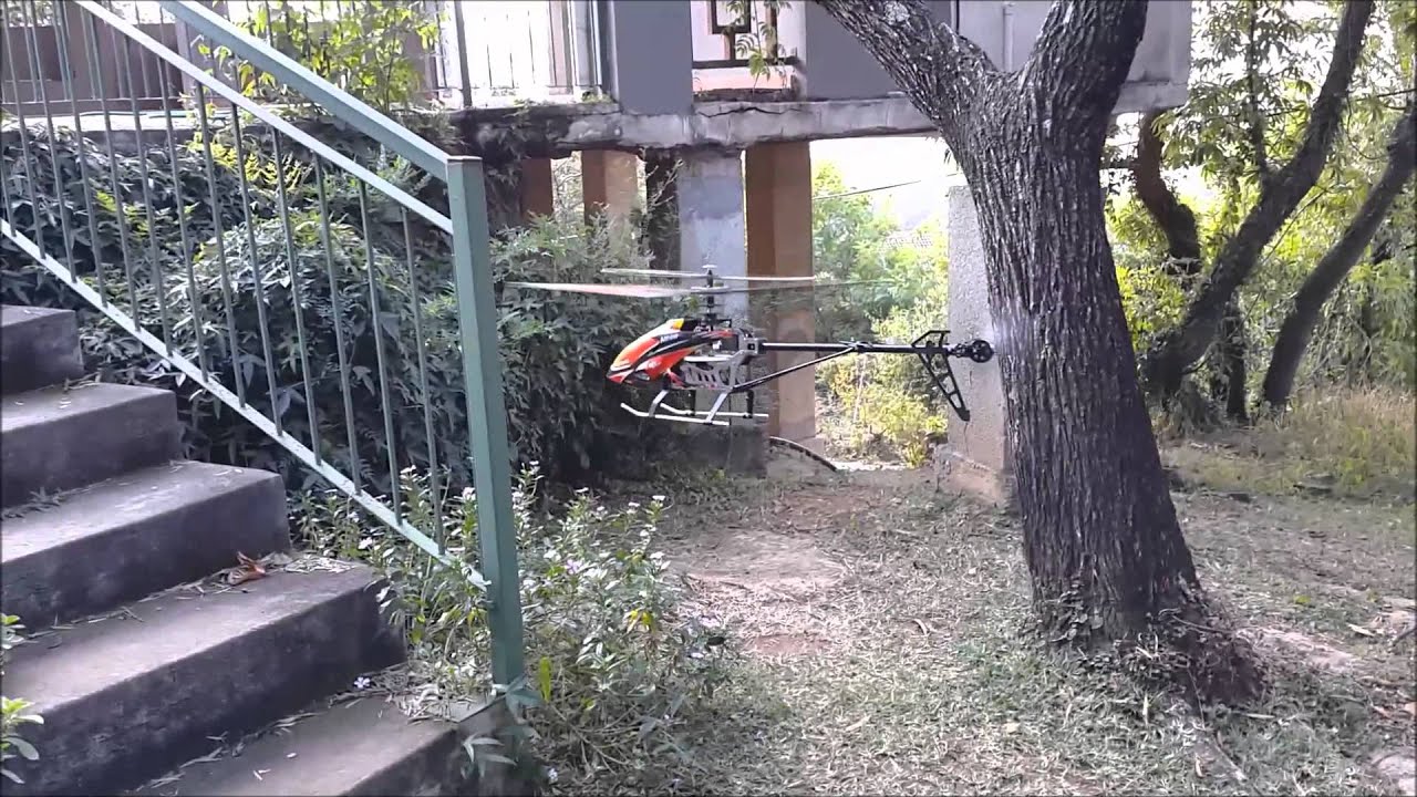 V913 Precision Flying, obstacles, water (full flight) - YouTube