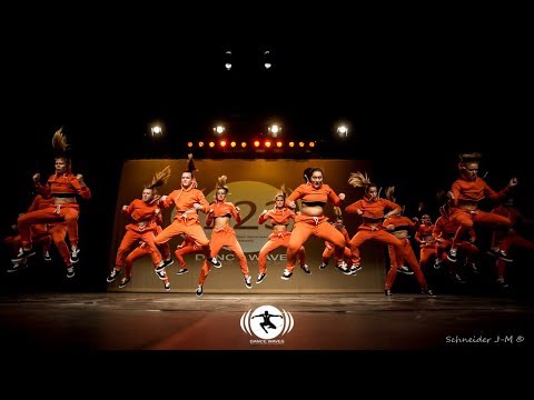 2017 - 2018 Qualifier 10 - The All StarZ dance team - YouTube
