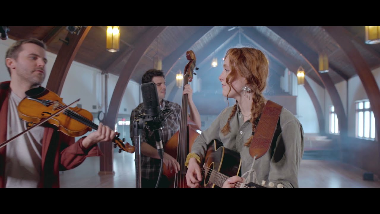 Bella White - Just Like Leaving (Live) - YouTube