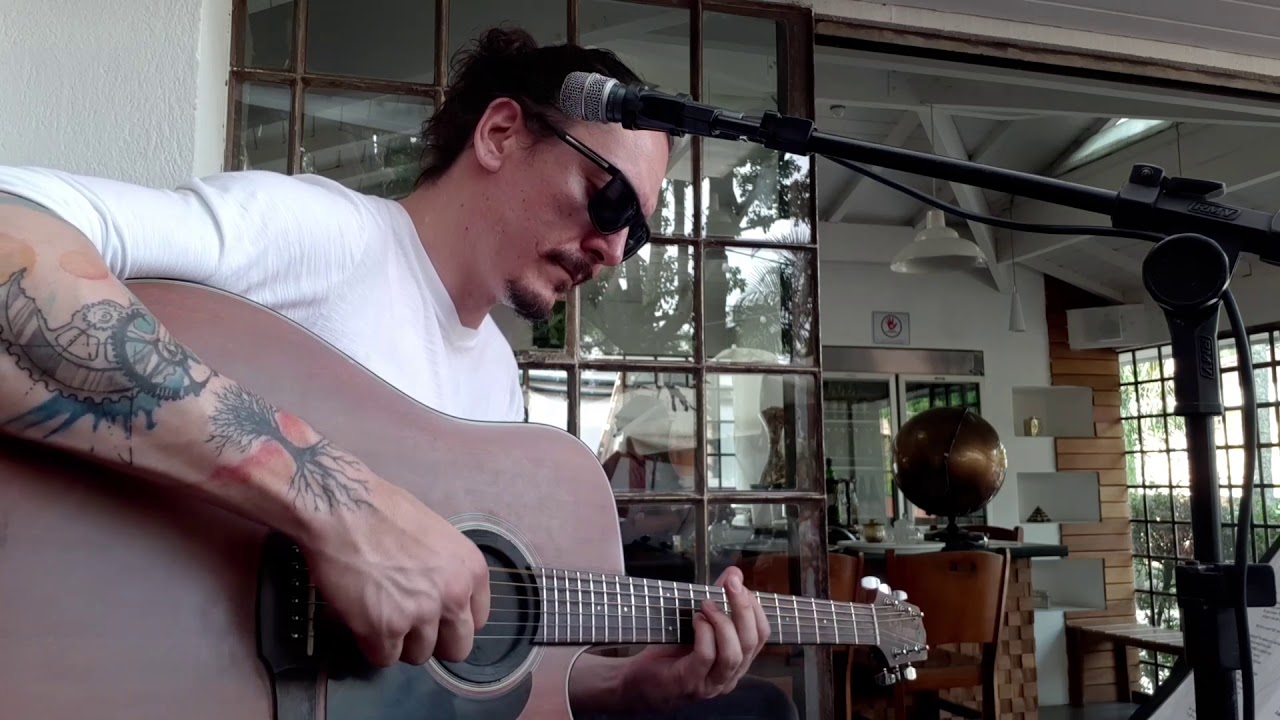 Velhos Vícios (Renato Giraldi) - YouTube