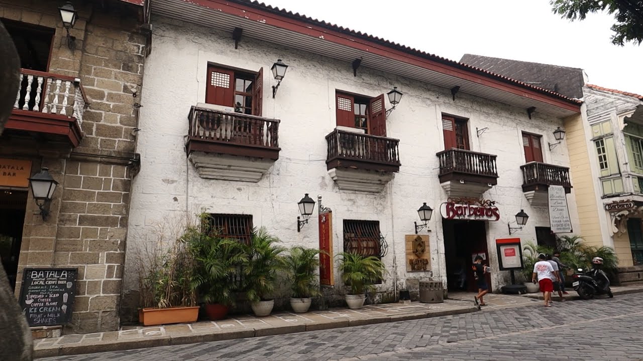 General Luna Intramuros Street Walk - YouTube