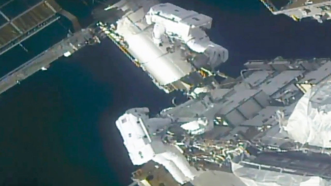 Live: Astronauts Spacewalk Outside ISS - YouTube