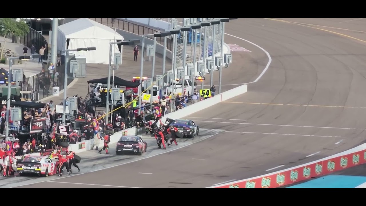 Ty Gibbs Pit stop - YouTube