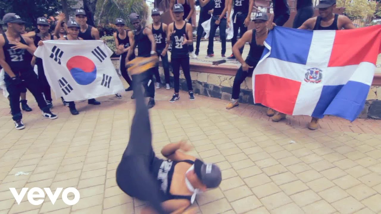 Mister Chino - Bien De Pintura - YouTube